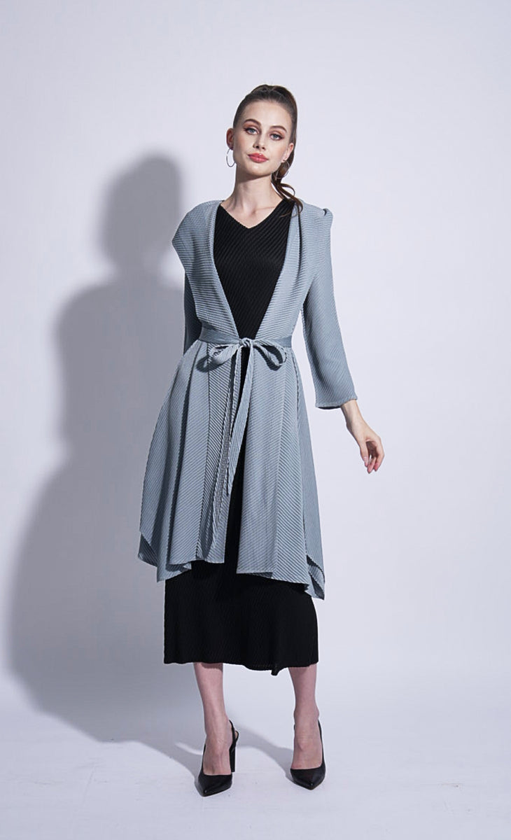 Miss Elevate Hooded Cardigan in Ultimate Grey – LARNEY