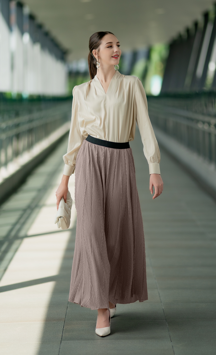 Miss Plush Skirt in Ethereal Grey – LARNEY